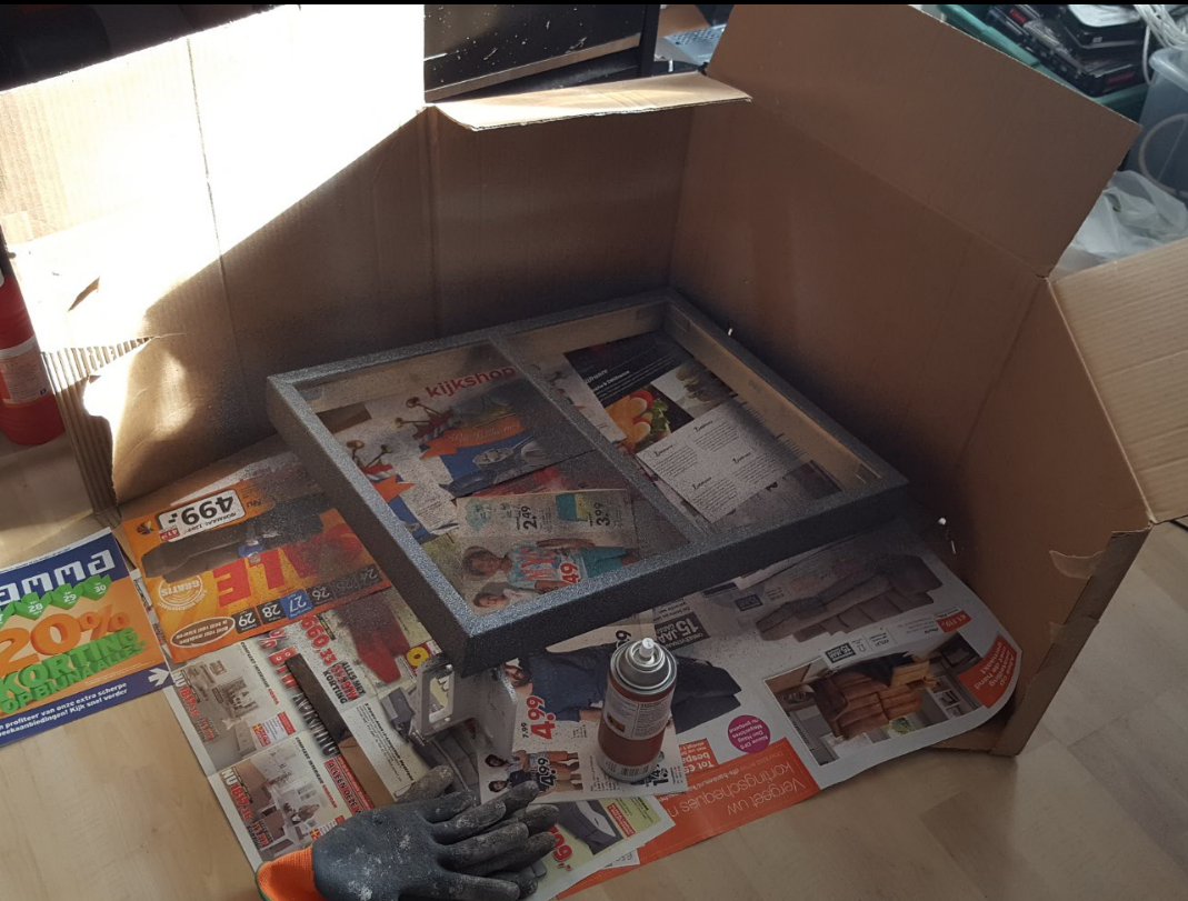 Dual Photo Webpage With Angular Timdows